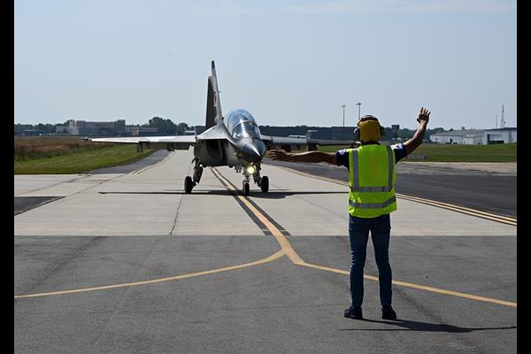 Step inside the Beechcraft M-346N jet vying to train the next ...